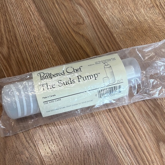Pampered Chef | Kitchen | New Pampered Chef Suds Pump | Poshmark